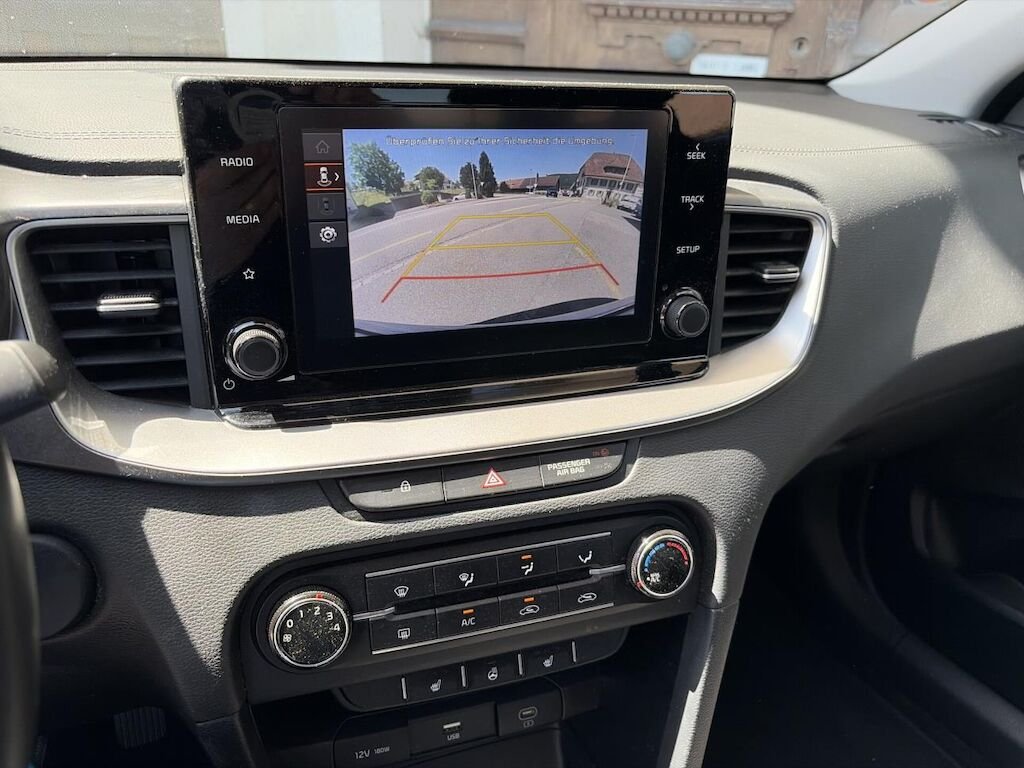 2023 Kia Ceed SW 1.5 T-GDi Power - Szwajcarska Dolina