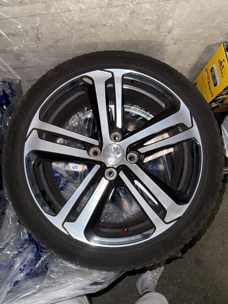 2013 Peugeot 208 GTI 1.6 Turbo - Szwajcarska Dolina