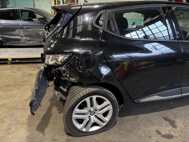 2018 Renault Clio 0.9 TCe Zen S/S - Szwajcarska Dolina