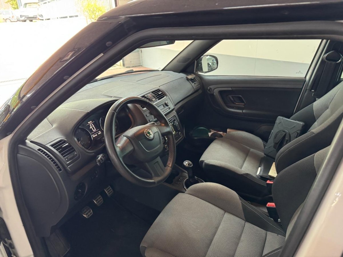 2011 Skoda Fabia II Monte Carlo , 105 HP - Szwajcarska Dolina