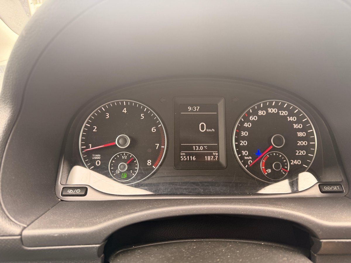 2013 VW Caddy Erdgas 2.0, 109 HP - Szwajcarska Dolina